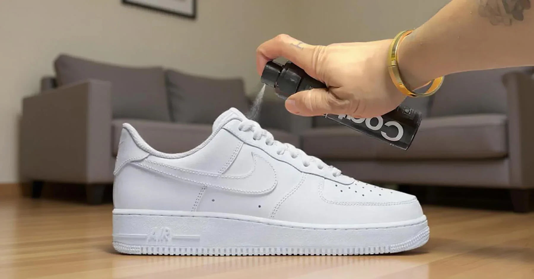Waterproof your Nike Air Forces for rainy days | Guide by SHOEGR
